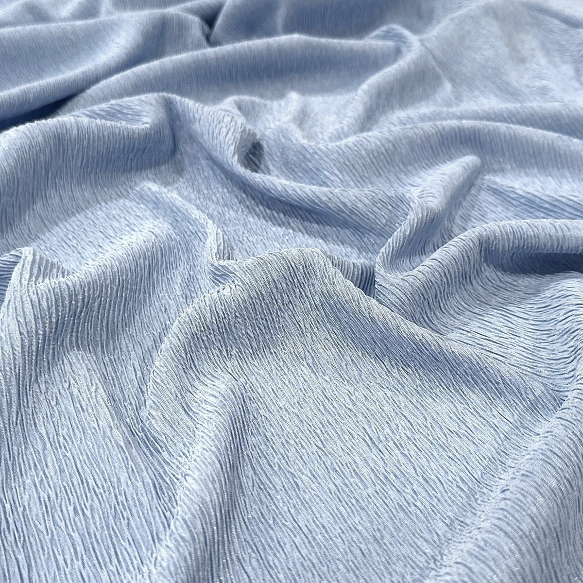 Bella Crepe Table Runner in Baby Blue – Urquid Linen