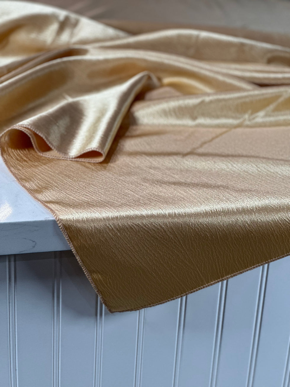 Luxury Satin Table Linen in Gold – Urquid Linen