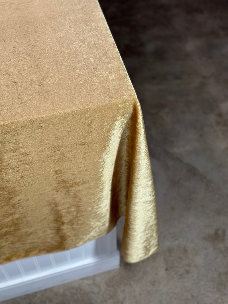 Lush Velvet Table Linen in Gold