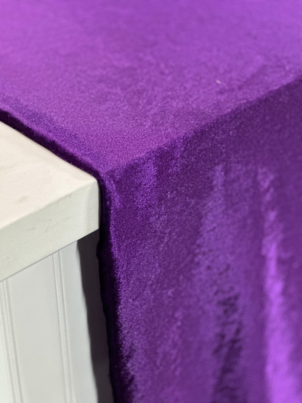 Lush Velvet Table Linen in Purple – Urquid Linen