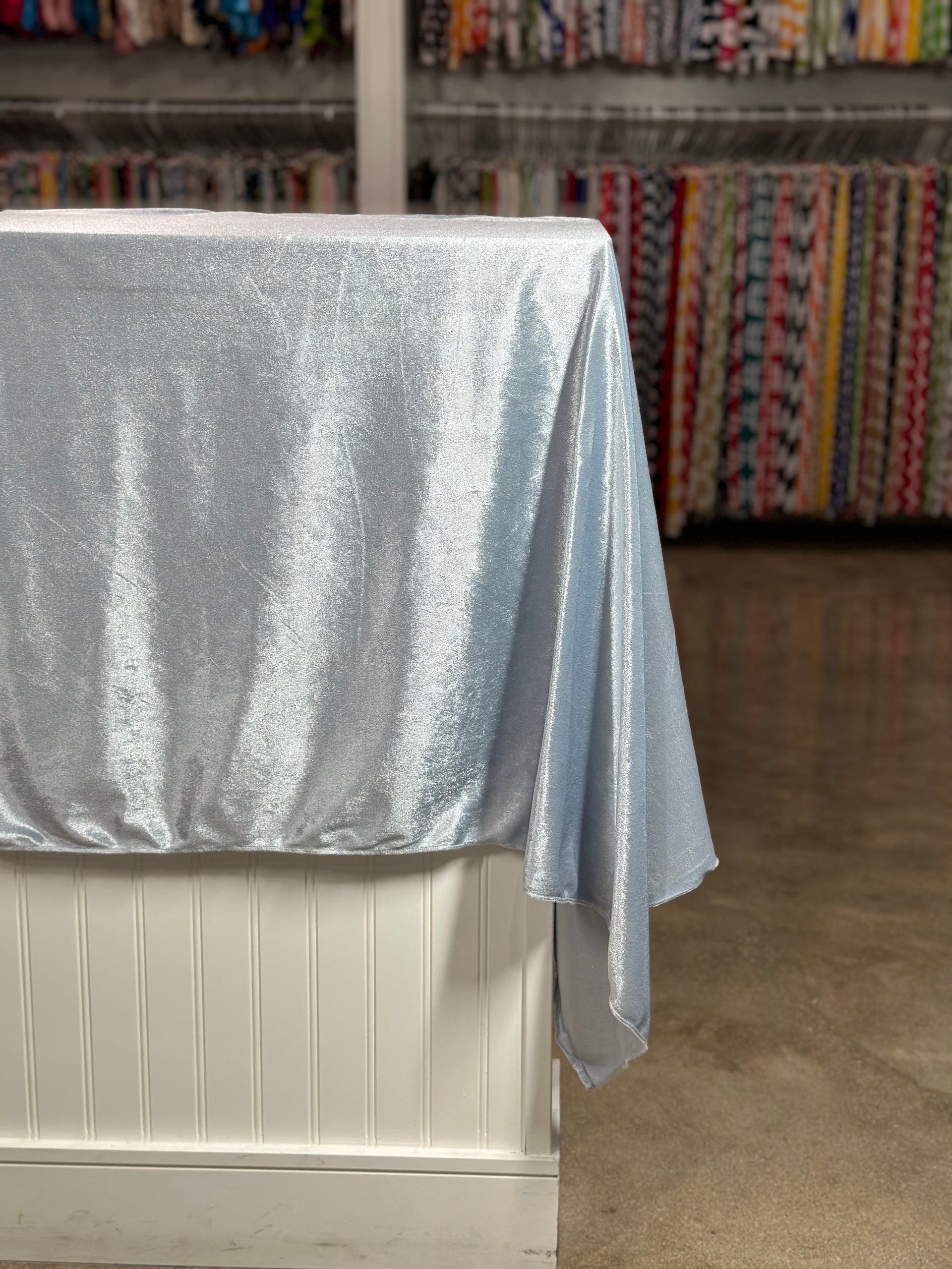 Lush Velvet Table Linen in Baby Blue – Urquid Linen