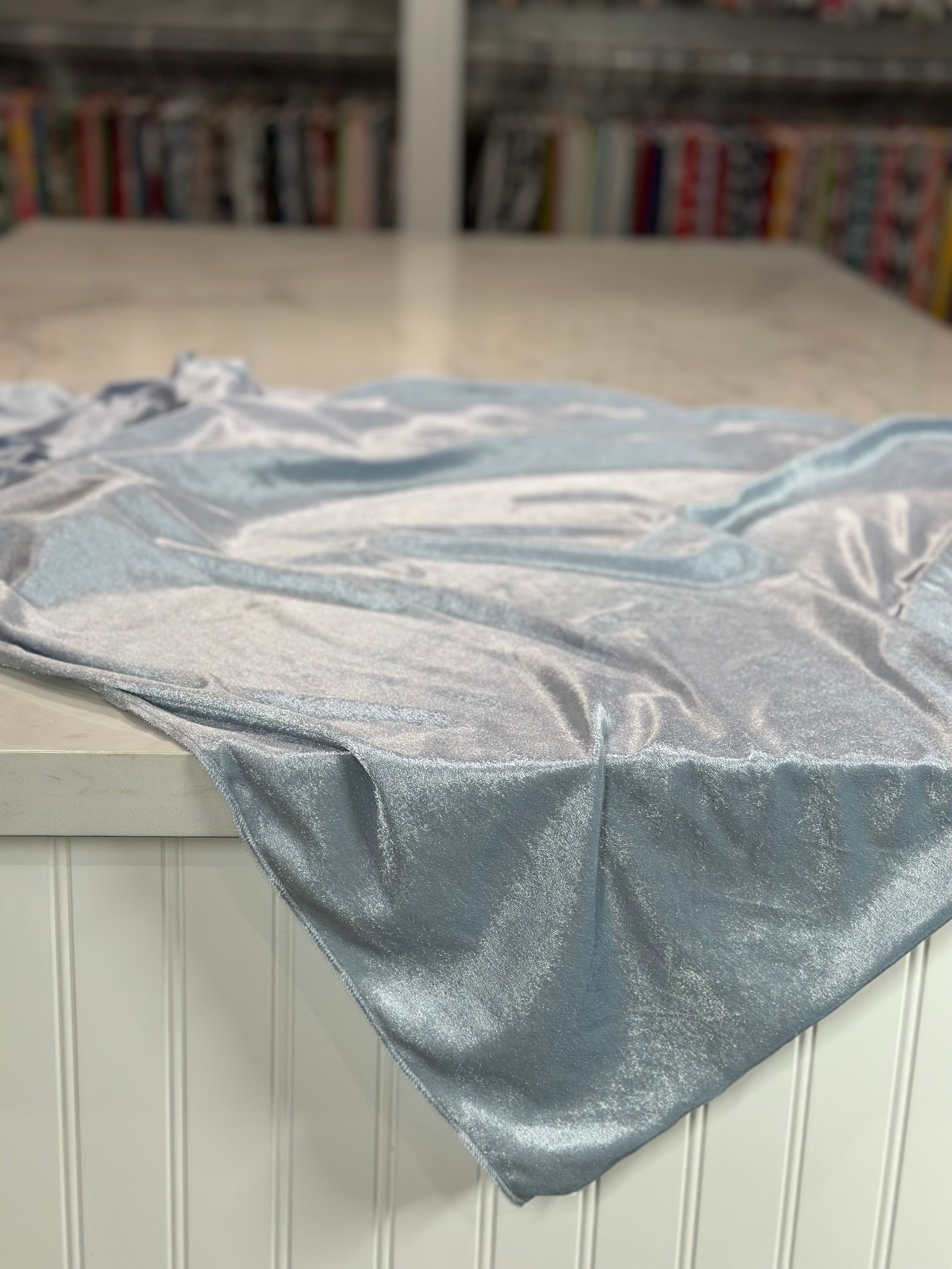 Lush Velvet Table Linen in Baby Blue – Urquid Linen