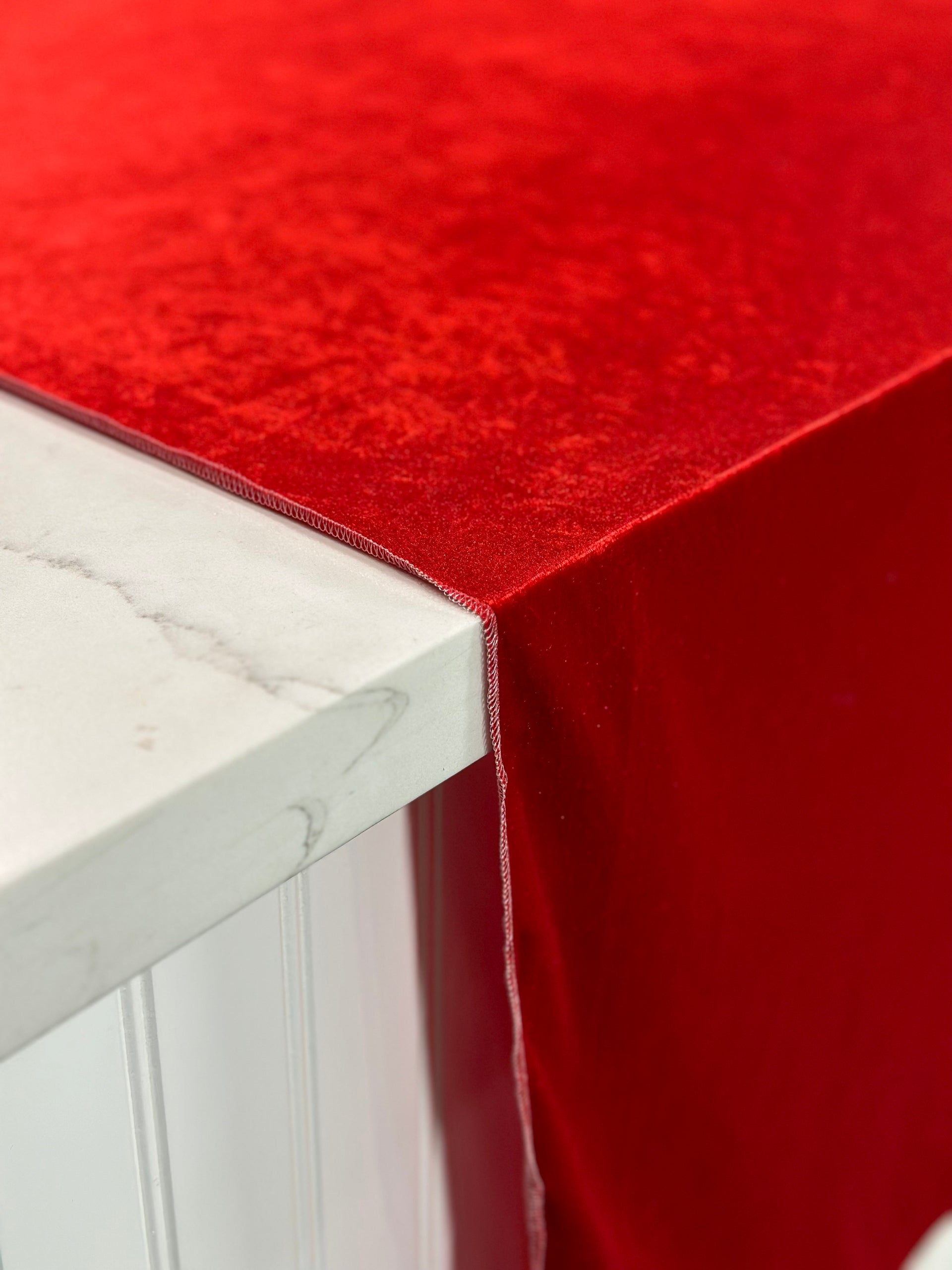 Lush Velvet Table Linen in Red – Urquid Linen