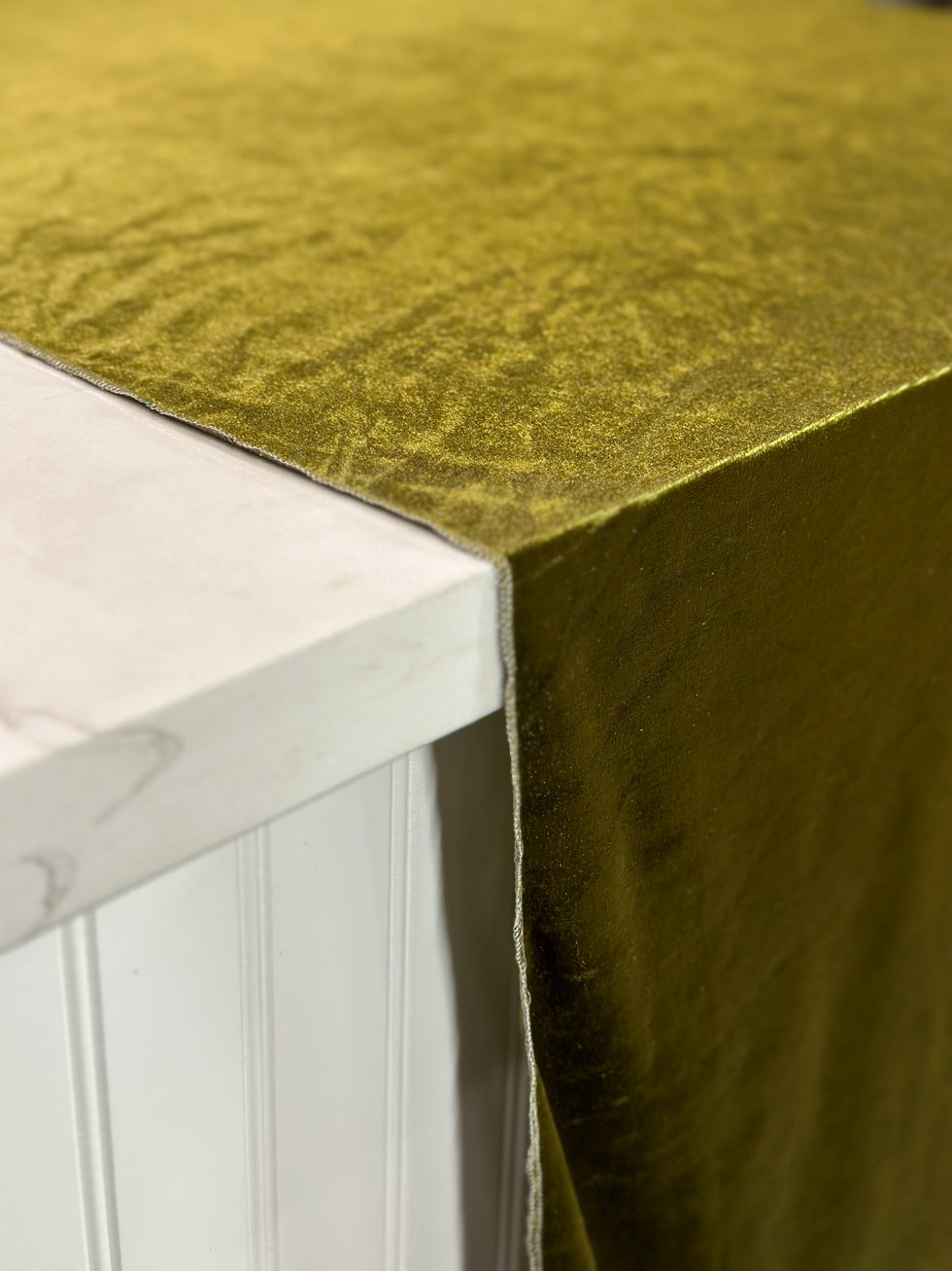 Lush Velvet Table Linen in Olive – Urquid Linen