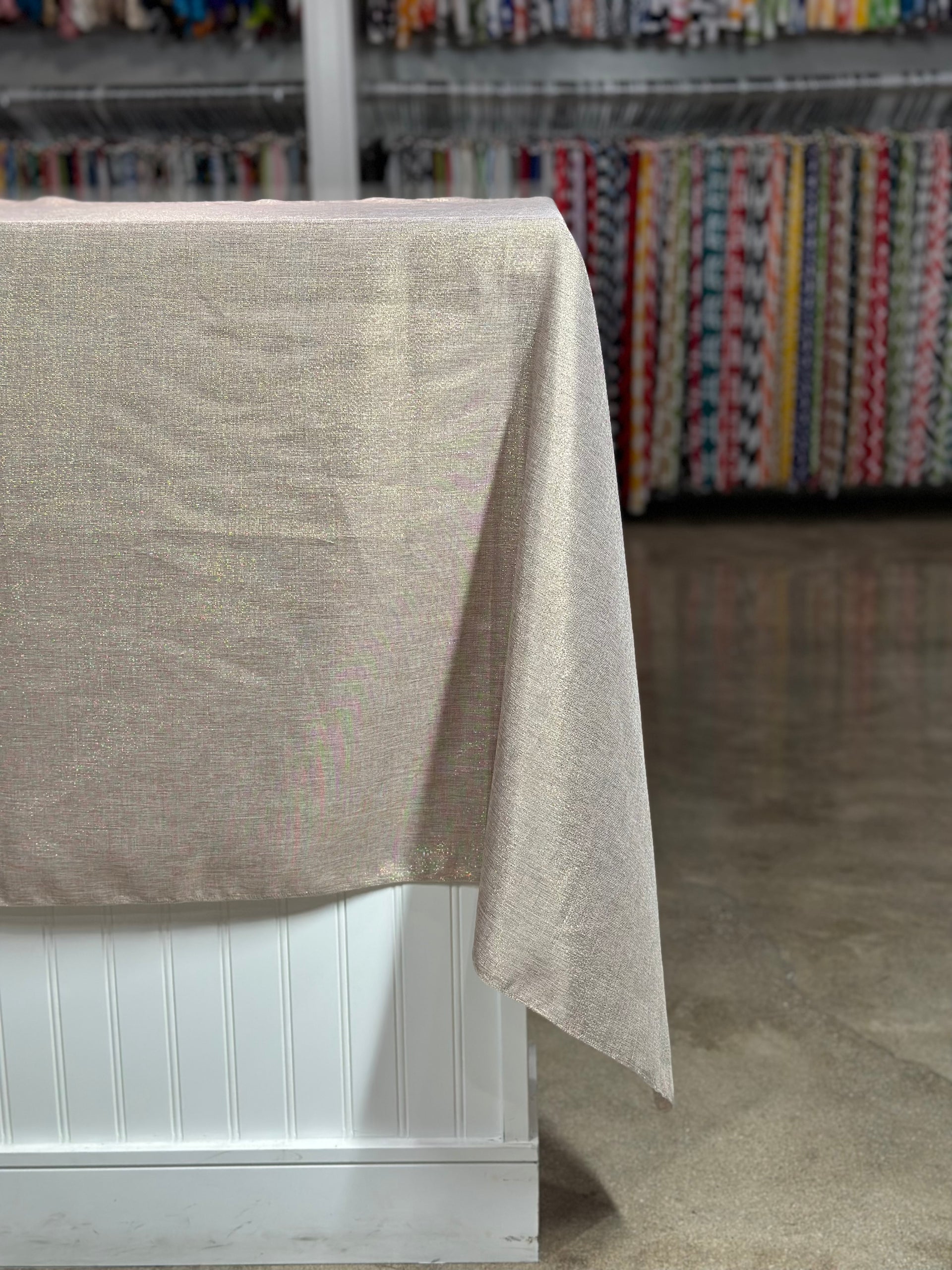 Metallic Burlap Table Linen in Khaki/Gold – Urquid Linen