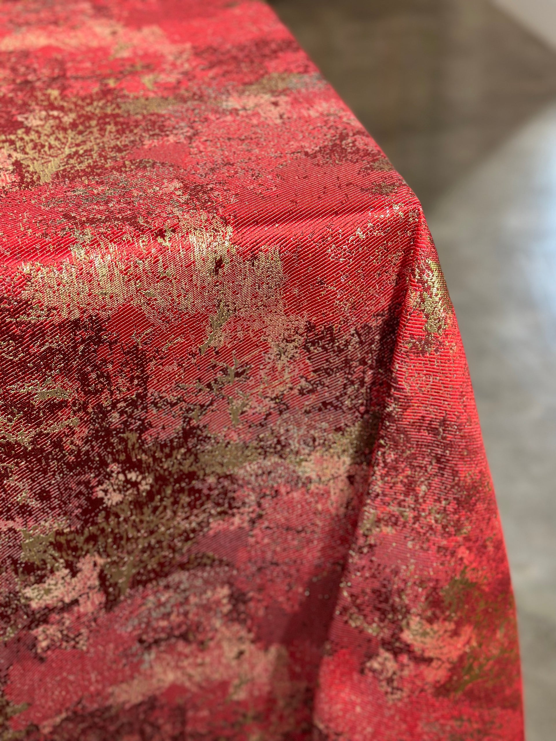 Cascade Jacquard Table Linen in Red and Gold – Urquid Linen