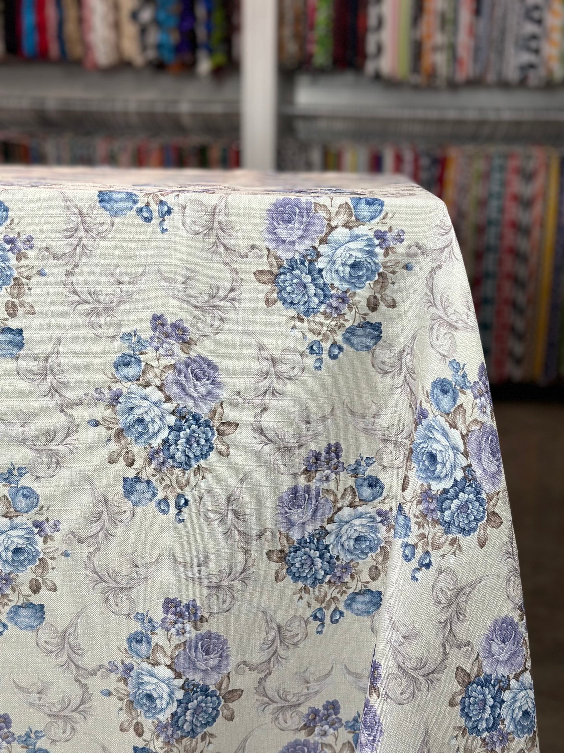 French Floral Table Linen in Blue – Urquid Linen
