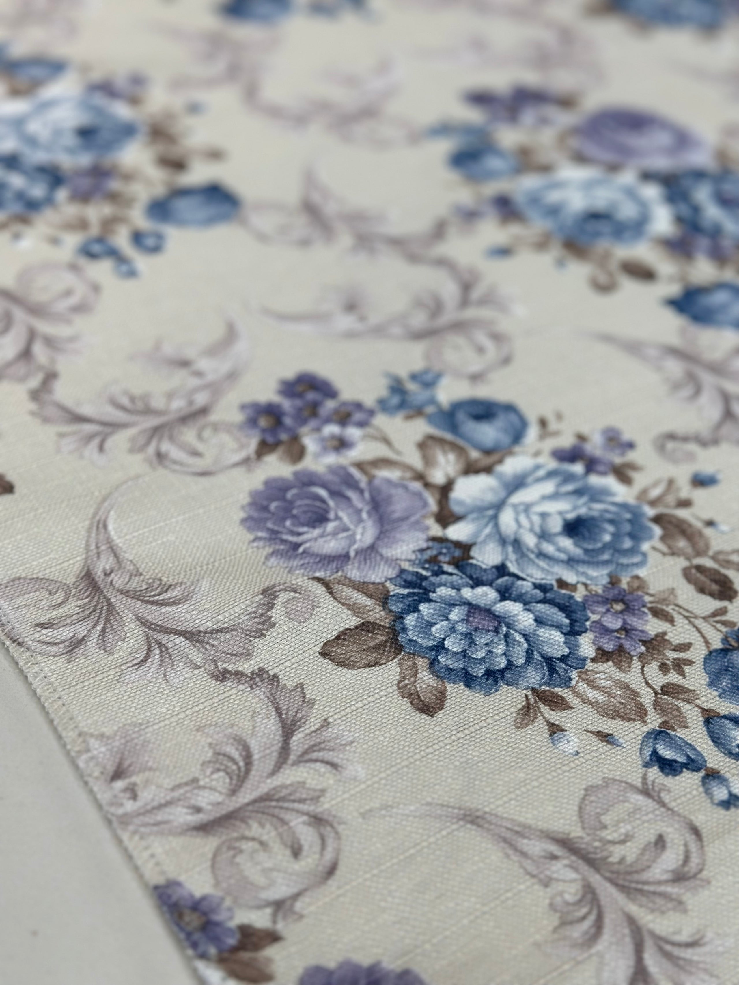 French Floral Table Linen in Blue – Urquid Linen