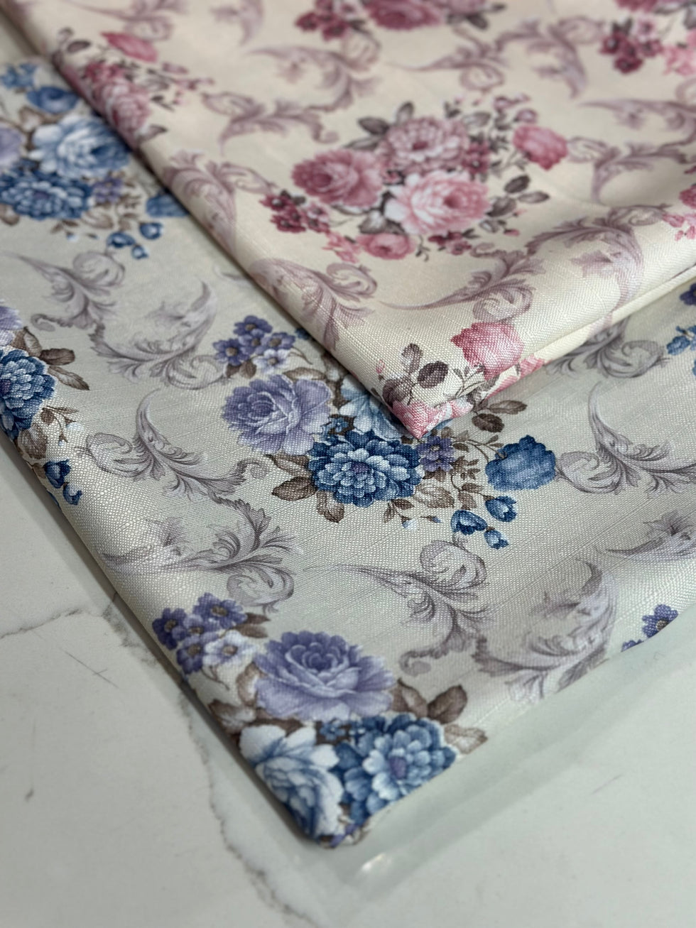 French Floral Table Linen in Blue – Urquid Linen