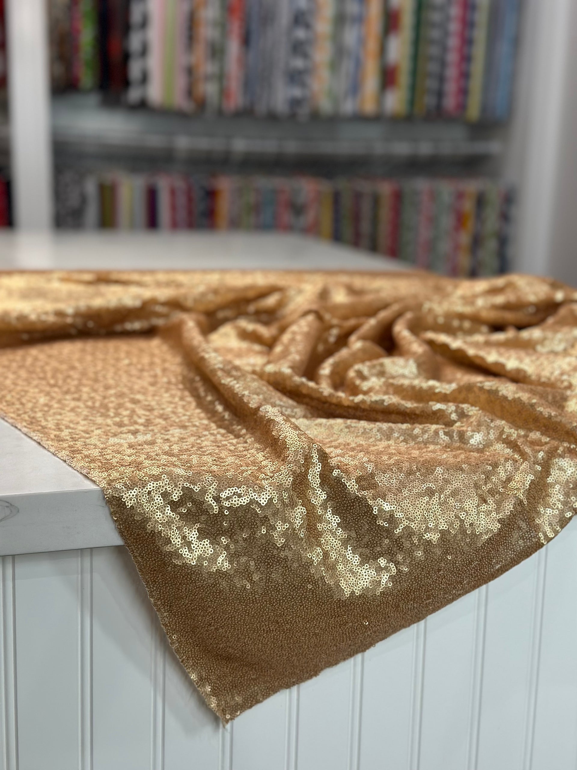 Glitz Sequins Table Linen in Antique Gold – Urquid Linen
