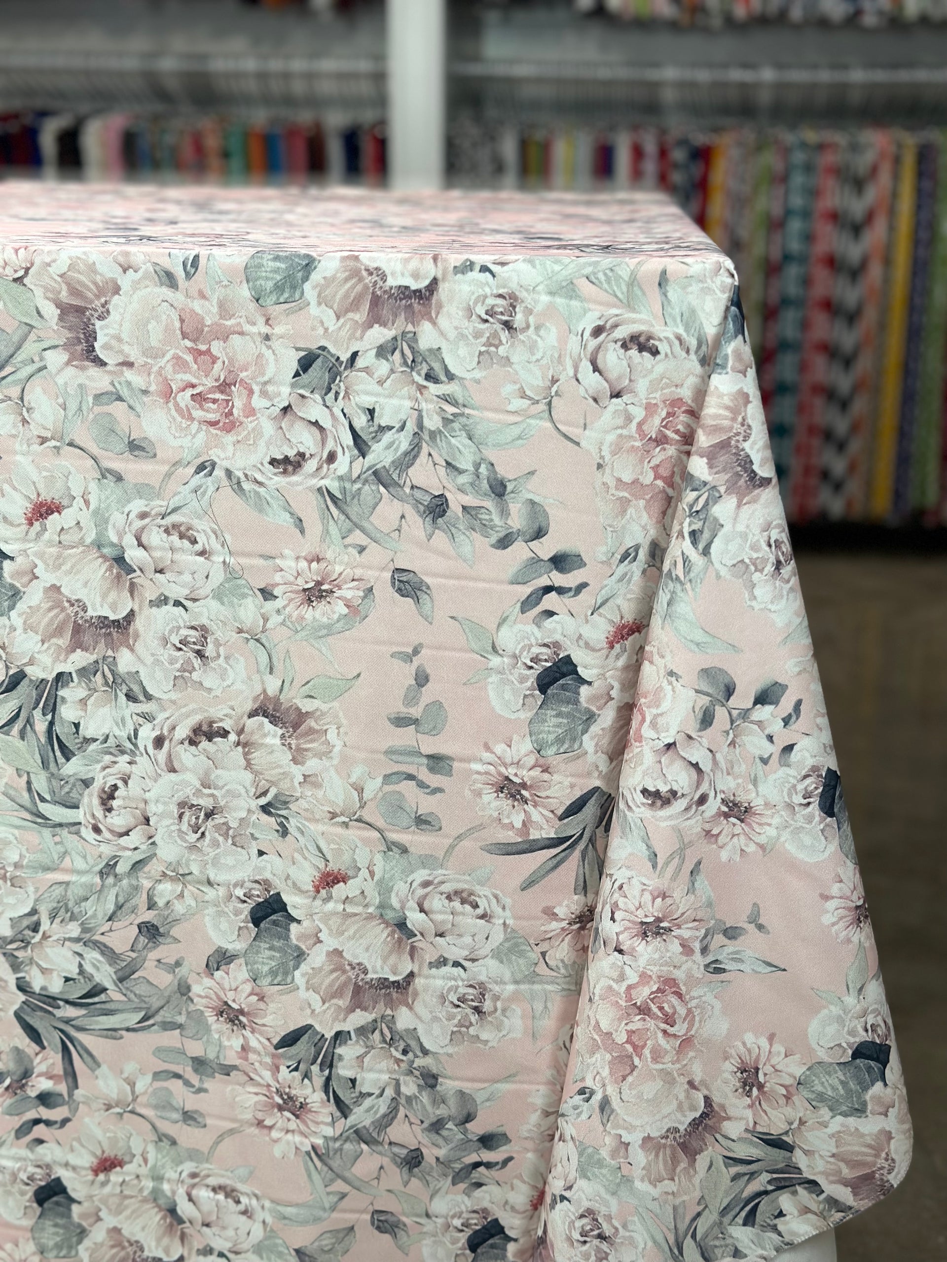 Floral Dusk (Poly Print) Table Linen in Blush – Urquid Linen