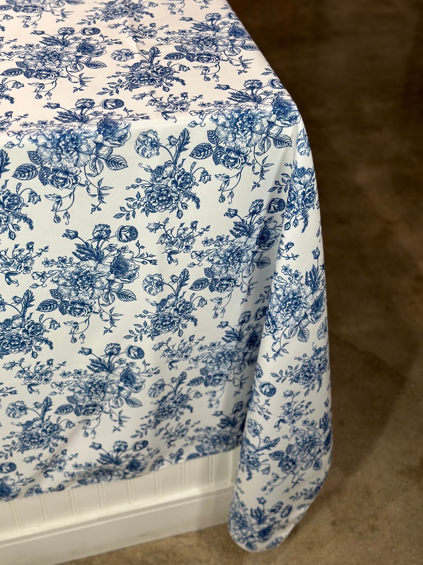 French Toile (Poly Print) Table Linen – Urquid Linen