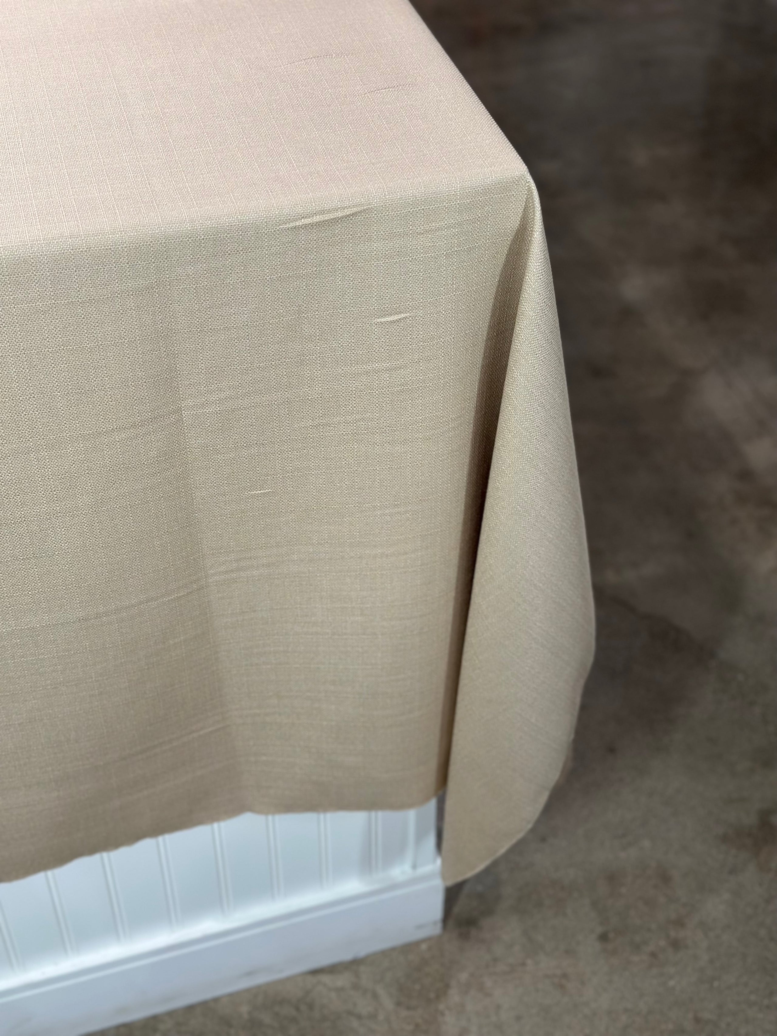 1pc - Rustic Linen Table Linen 120" Round - Wheat – Urquid Linen
