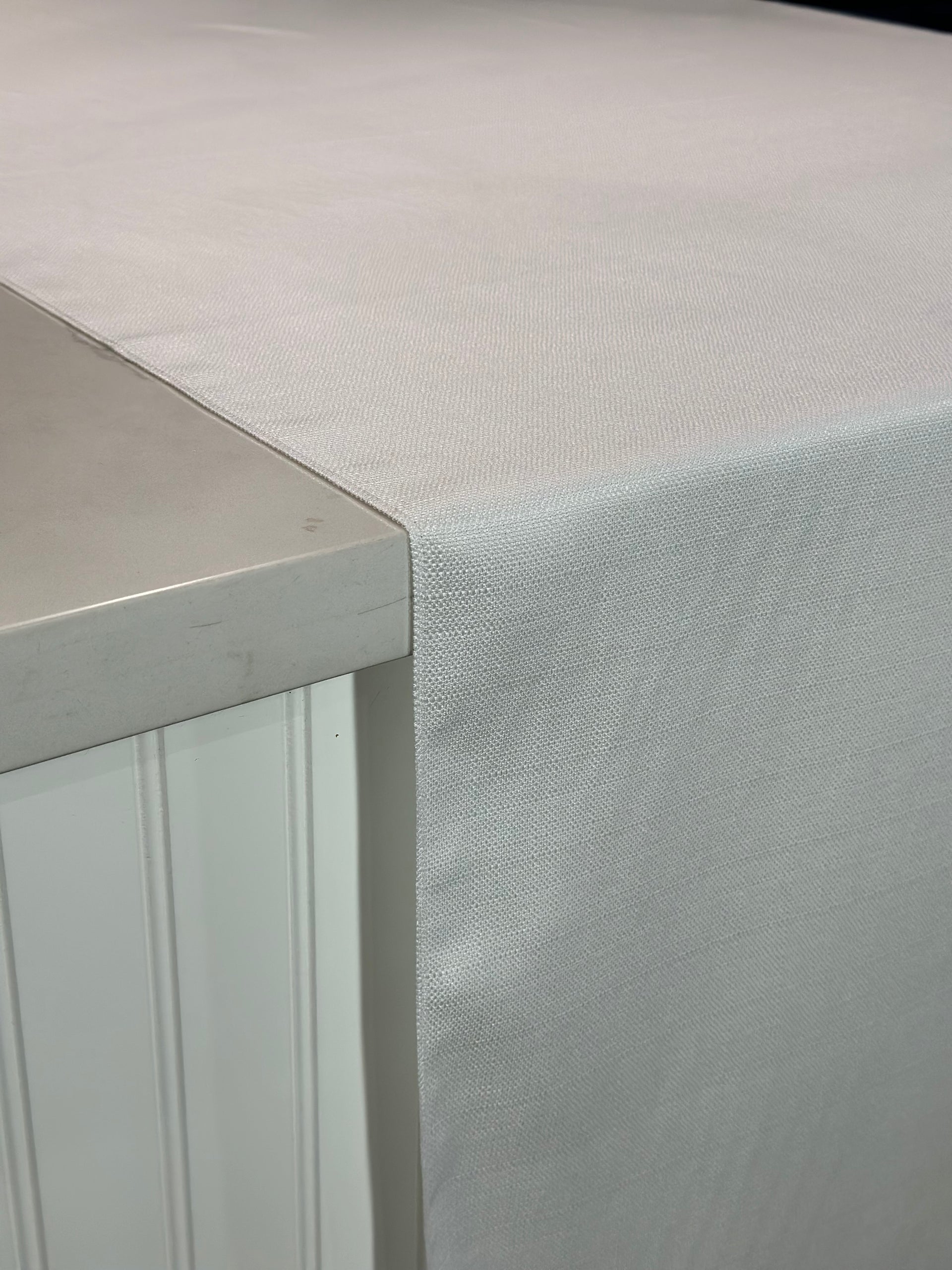 Rustic Linen Table Linen in White – Urquid Linen