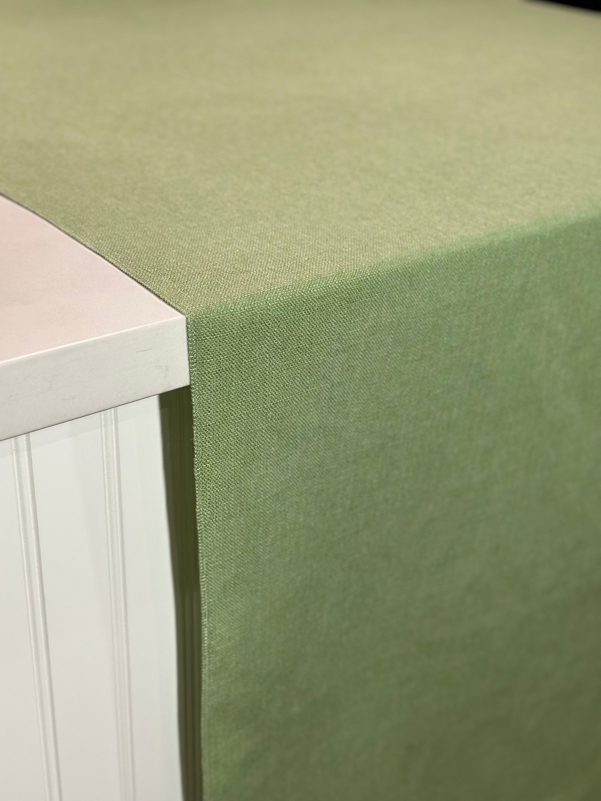 Rustic Linen Table Linen in Sage – Urquid Linen