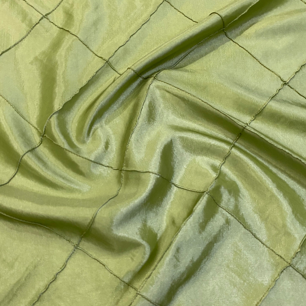 4" Pintuck Taffeta Table Linen in Sage 103 – Urquid Linen