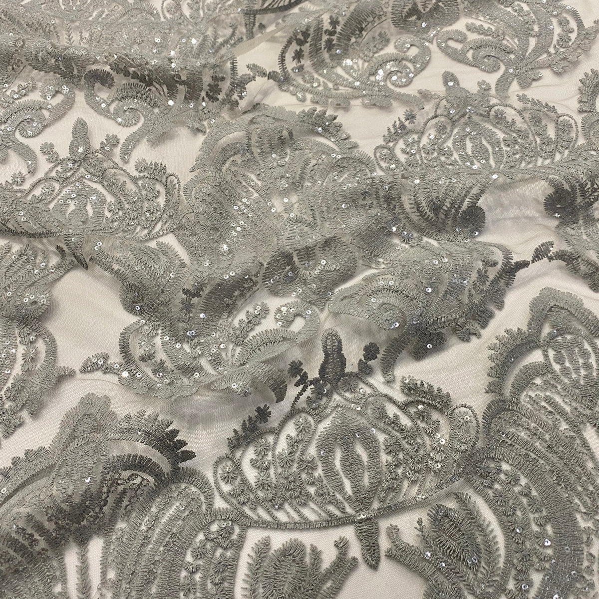 Princess Lace Tablecloths & Overlays | Urquid Linen