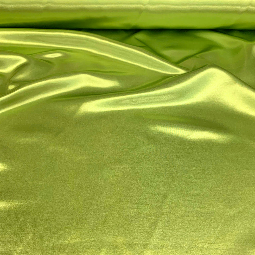 Shantung Satin (Reversible) Table Linen in Willow Green – Urquid Linen